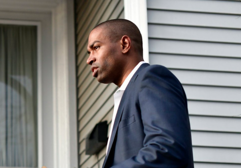 NY Dem Candidate Holds Fundraiser With Paul Rudd, Alec Baldwin