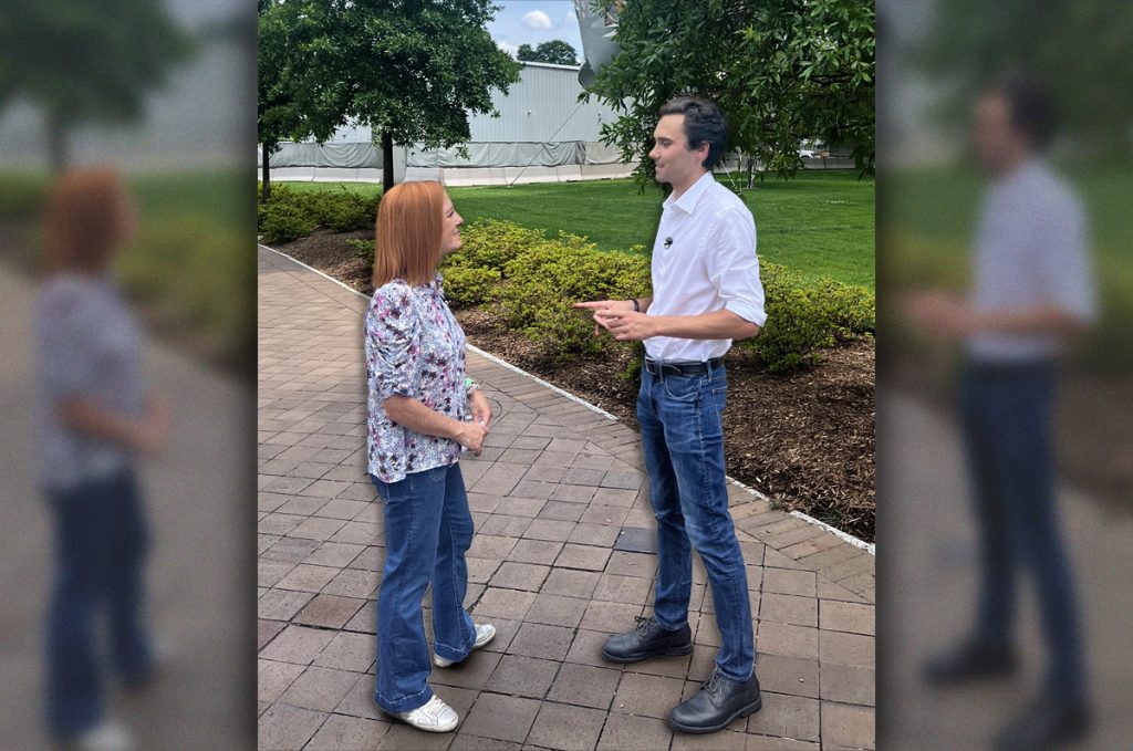 ANALYSIS: This Photo of Left-Wing Activists Jen Psaki and David Hogg ...