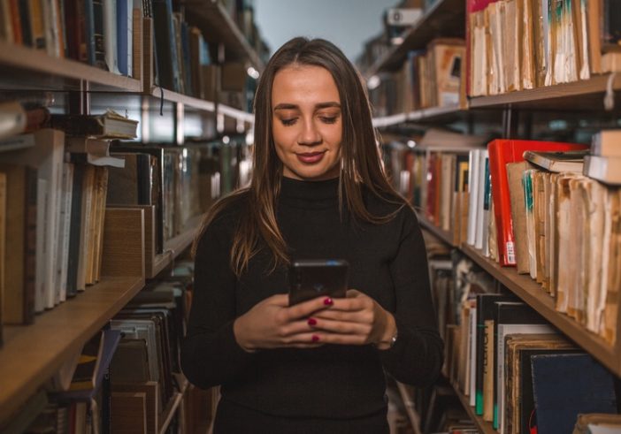 More Fiction, Less Phone Time: Now There’s a Novel Idea