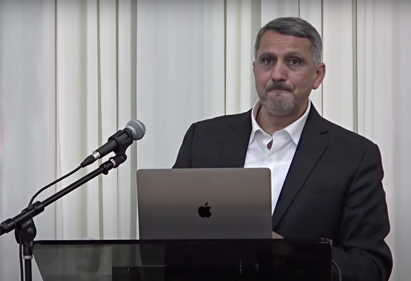 Columbia Defends Hosting Anti-Semitic ‘Students for Justice in ...