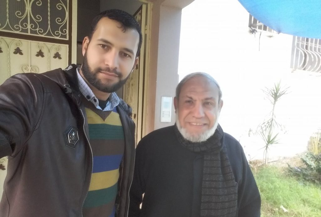 CNN Freelancer in Gaza Worked for Hamas, Snapped Selfie With Leader ...