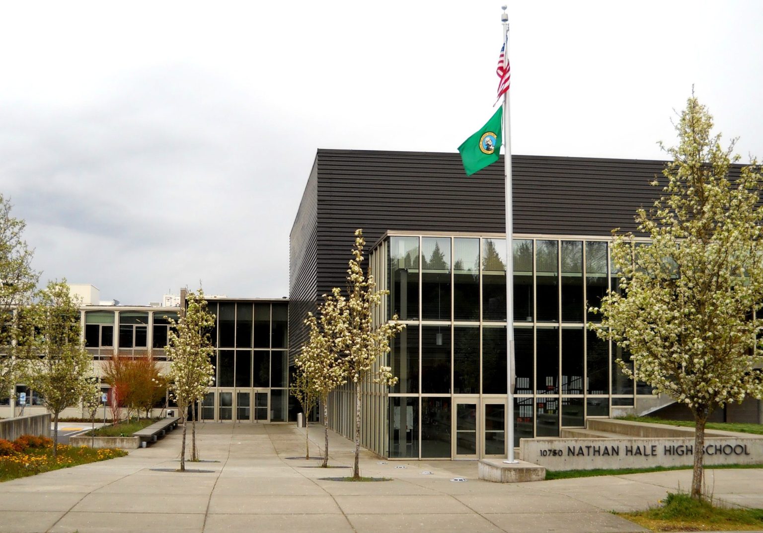 Jewish Teen Hid in Locked Classroom as Anti-Semitic Mob Pounded on Door ...